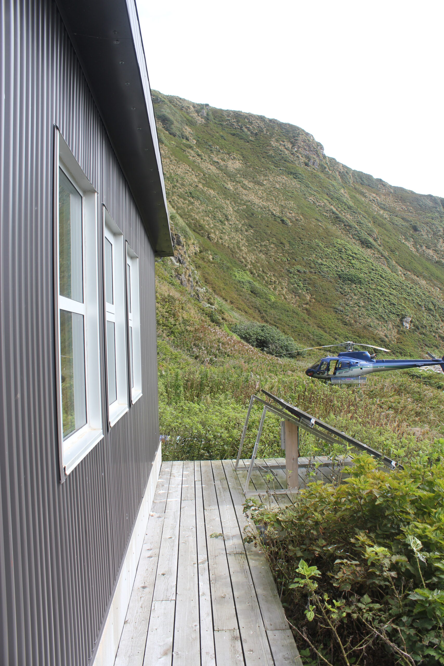 Triangle Island Research Cabin | Architectural & Interior Design ...